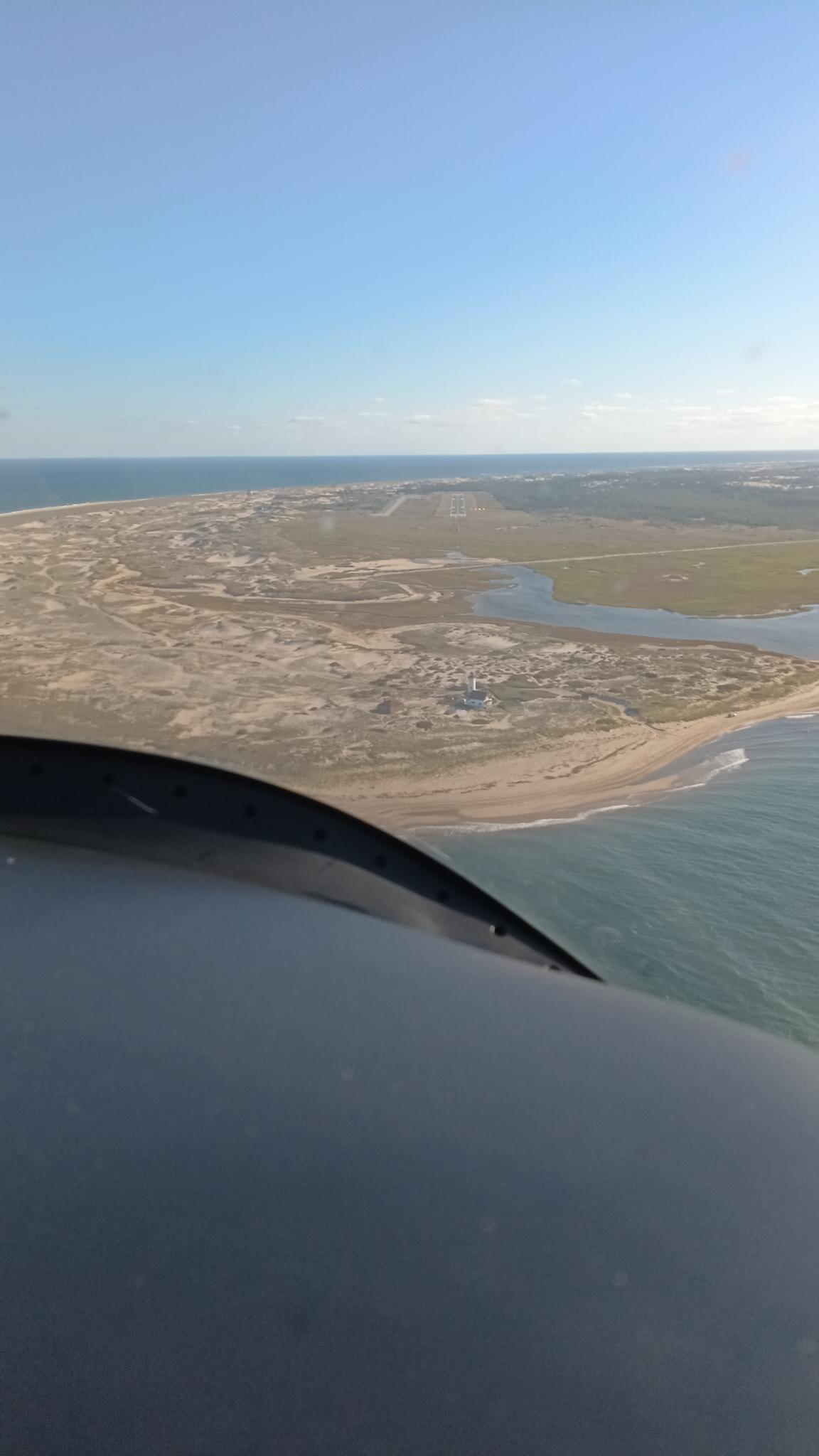 Short final | SkyVector